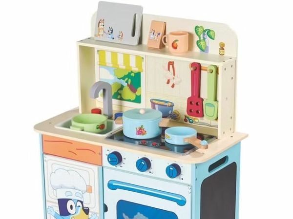 Bluey Wooden Kids Kitchen for sale in Co. Cork for €50 on DoneDeal