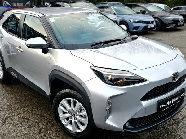 🔥 2025 Toyota Yaris Cross 1.5 Hybrid Luna • Auto for sale in Co. Meath ...