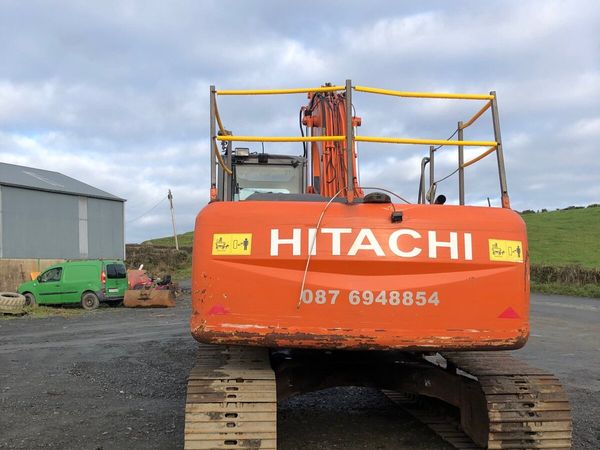 Digger for sale in Co. Monaghan for €25,000 on DoneDeal