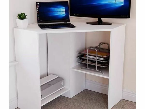 Office corner desk for sale in Co. Cork for €55 on DoneDeal
