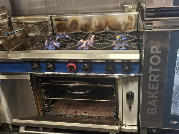 6 ring gas hob cooker for sale in Co. Limerick for €500 on DoneDeal