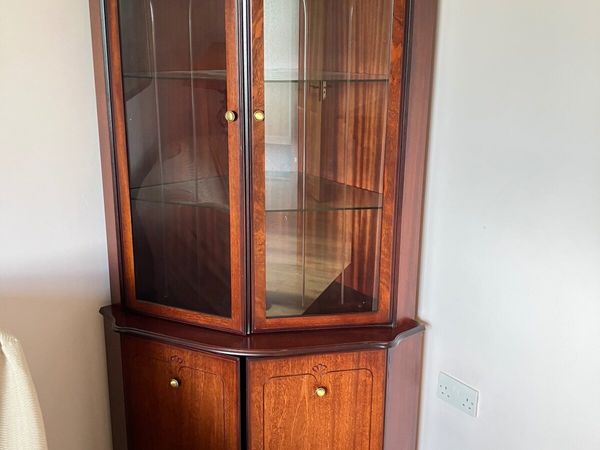 Corner cabinet for sale in Co. Cork for €50 on DoneDeal