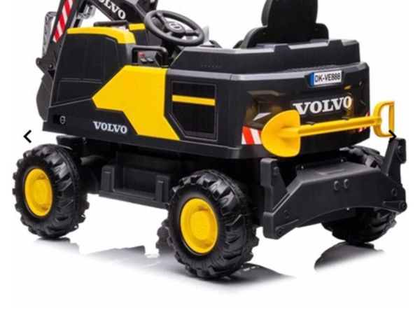 Ride on Volvo digger for sale in Co. Clare for €475 on DoneDeal