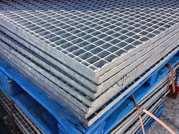 Galvanised Steel Walkway Flow Forge Grate Panels for sale in Co ...