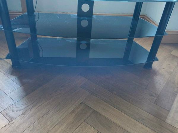 Tv stand for sale in Co. Dublin for €0 on DoneDeal