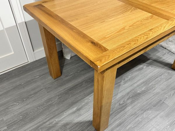 Extendable Oak Dining Table Ex Display Like New for sale in Co. Meath for €450 on DoneDeal