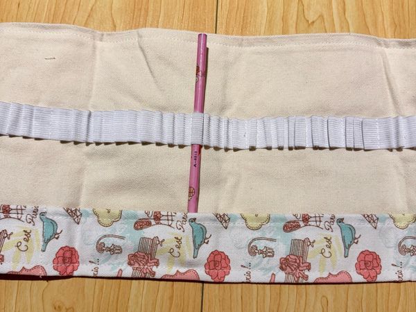 pencil roll wrap for sale in Co. Dublin for €10 on DoneDeal