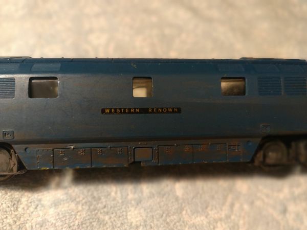 LIMA Class 52, Western Renown + 5 wagons for sale in Co. Dublin for € ...