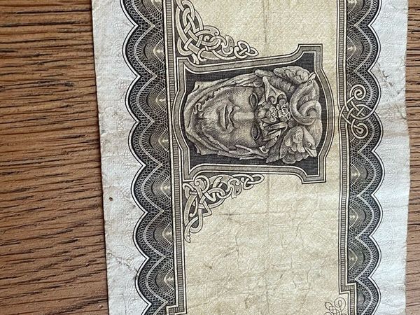 5 pound lady lavery note for sale in Co. Cork for €40 on DoneDeal