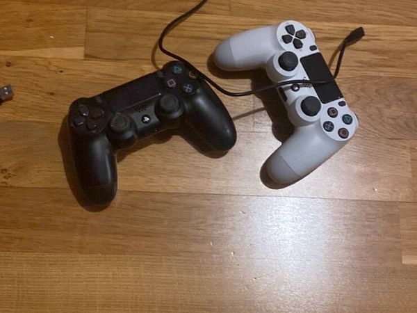 PS4 , 2 controllers and 5 games for sale in Co. Donegal for €150 on ...