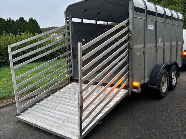 Ifor Williams 12x6 cattle box for sale in Co. Clare for €123 on DoneDeal