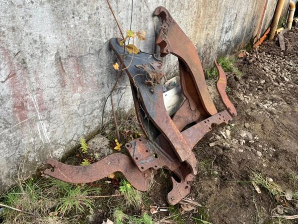 Selection of loader brackets for sale in Co. Donegal for €1,243 on DoneDeal