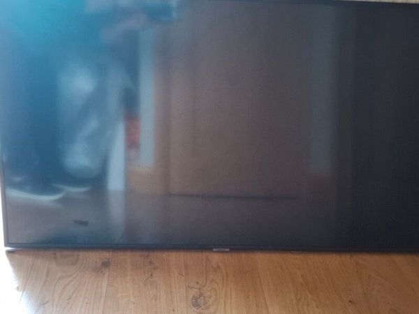 Samsung Ueb0ru7100k 50" for sale in Co. Meath for €200 on DoneDeal