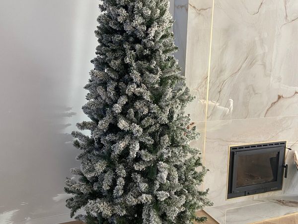 Christmas tree for sale in Co. Dublin for €110 on DoneDeal