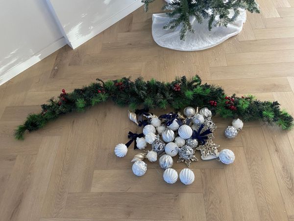 Christmas tree for sale in Co. Dublin for €110 on DoneDeal