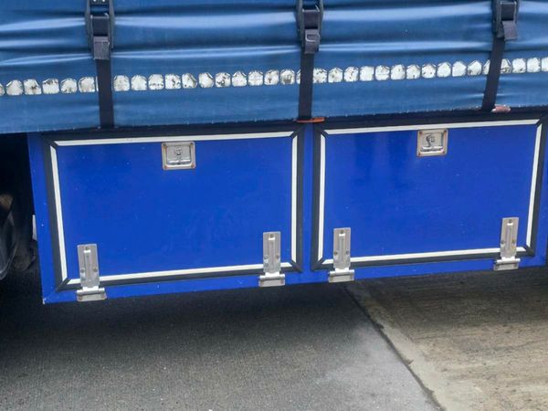 SCANIA TRUCK P32O CURTAINSIDER for sale in Co. Louth for €30,000 on ...