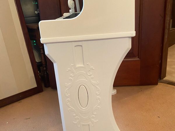 Princess Keyboard & Stool for sale in Co. Waterford for €25 on DoneDeal
