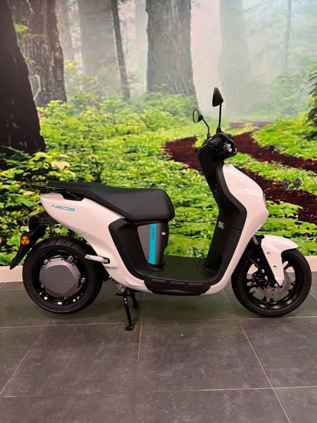 seat electric scooter | 32 Ads in Motorbikes For Sale in Ireland | DoneDeal