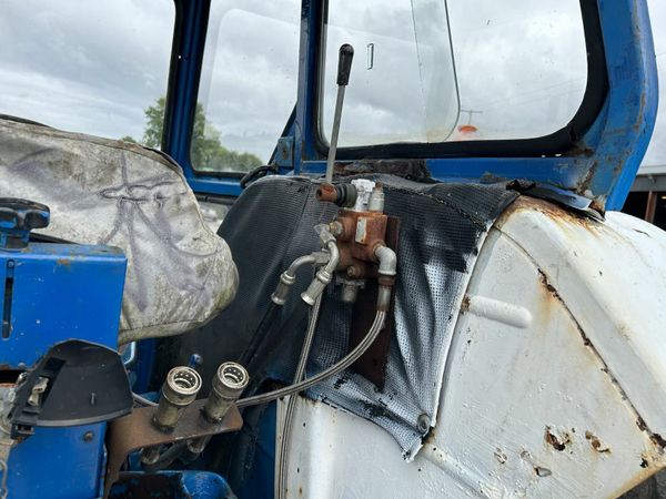 ford 2000 tractor | 51 Tractors Ads For Sale in Ireland | DoneDeal