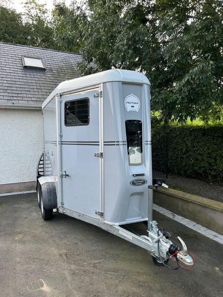 horses boxes | 13 Sport & Hobbies Ads For Sale in Ireland | DoneDeal