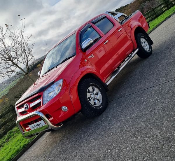 Red Toyota Hilux Cars For Sale in Ireland | DoneDeal