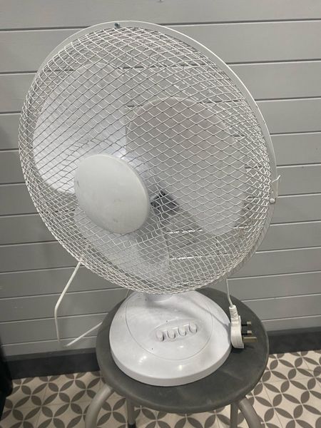 desk fan | 14 All Sections Ads For Sale in Ireland | DoneDeal