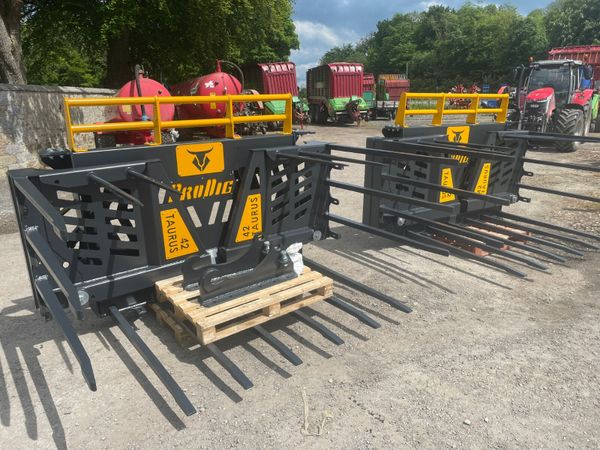 kallax shelfunit with 4 insert | 1 Silage Grabs Ad For Sale in Ireland | DoneDeal