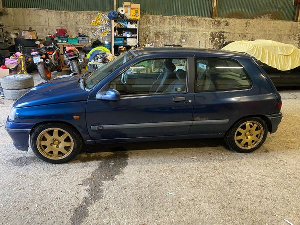 renault | 32 Ads in Vintage Cars For Sale in Ireland | DoneDeal