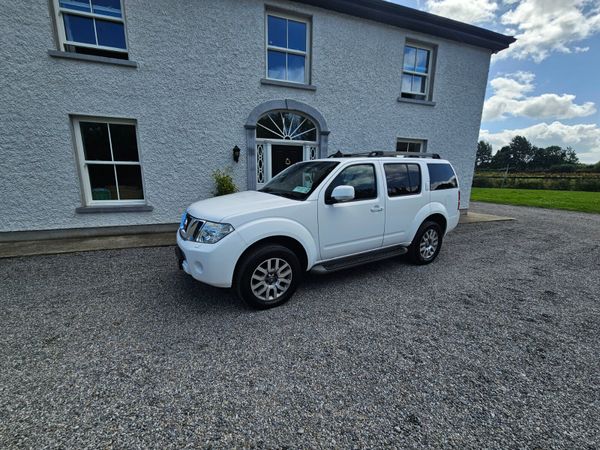 Nissan Pathfinder (2013) Commercials For Sale in Ireland | DoneDeal