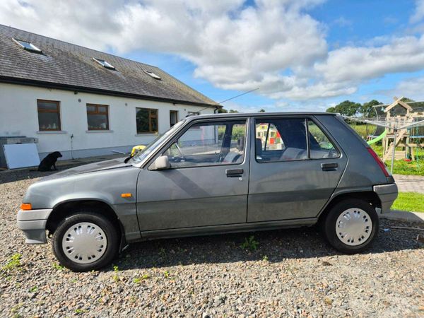 renault | 29 Ads in Vintage Cars For Sale in Ireland | DoneDeal