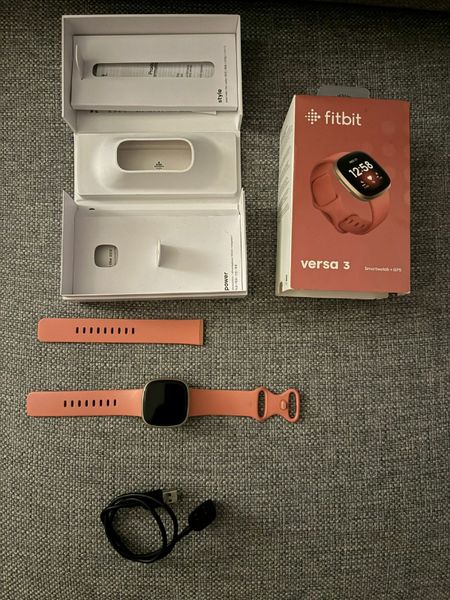 fitbit | 4 Jewellery & Watches Ads For Sale in Ireland | DoneDeal