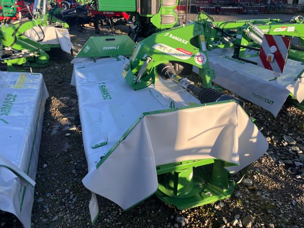 navigator sliding hitch for sale | 215 Farm Machinery Ads For Sale in ...