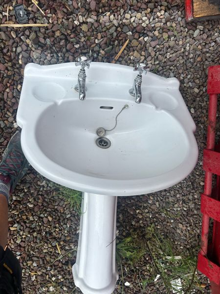 sink and pedestal | 37 All Sections Ads For Sale in Ireland | DoneDeal