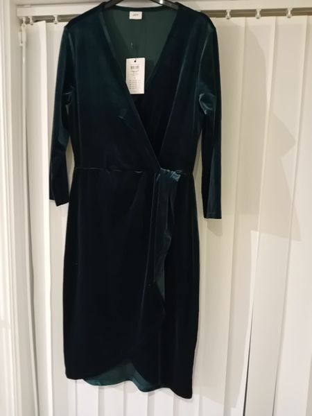 corrugated-sheeting-and-cladding Clothes Ads For Sale in Ireland | DoneDeal