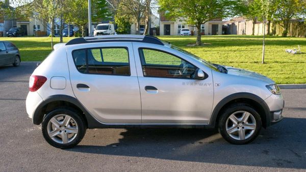 Silver Dacia Sandero Stepway Cars For Sale in Ireland | DoneDeal