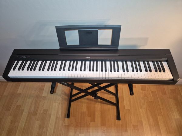 p | 7 Keyboards & Pianos Ads For Sale in Ireland | DoneDeal