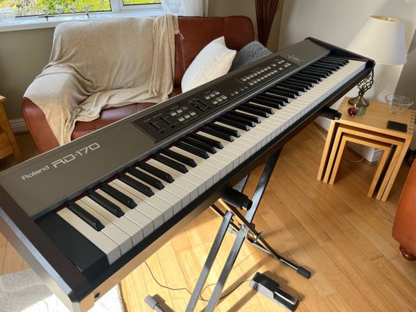 8ft-john-deere Keyboards & Pianos Ads For Sale in Ireland | DoneDeal