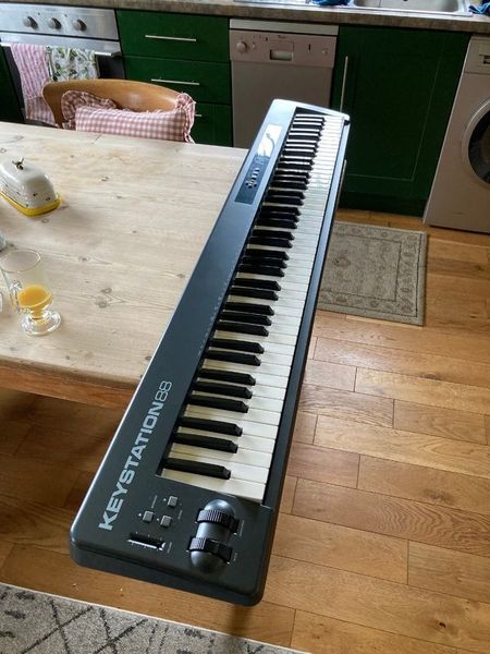 =m | 9 Keyboards & Pianos Ads For Sale in Ireland | DoneDeal