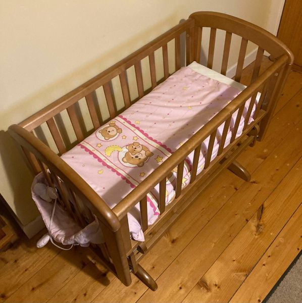 pink baby crib | 3 All Sections Ads For Sale in Ireland | DoneDeal