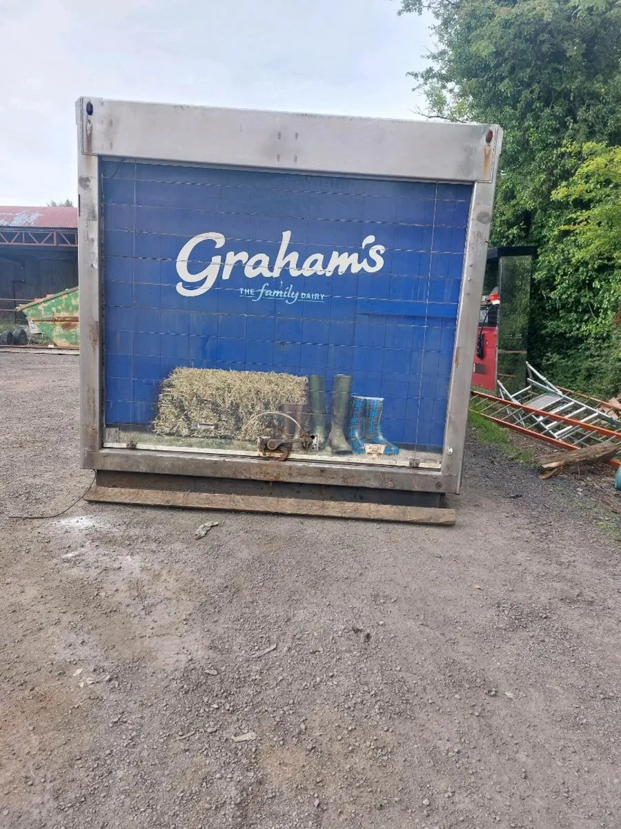 Fridge body for sale in Co. Laois for €1 on DoneDeal