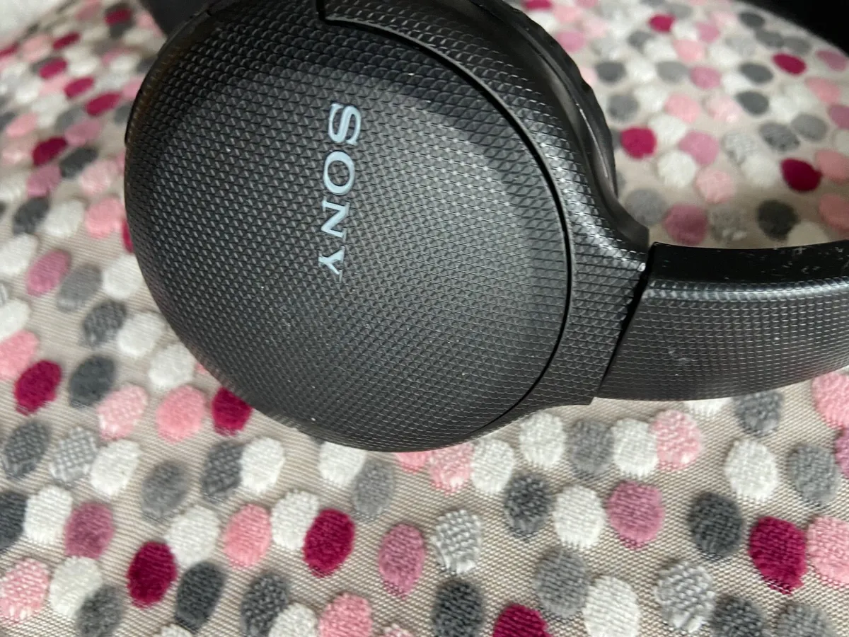 Sony headphones for sale in Co. Wexford for €35 on DoneDeal
