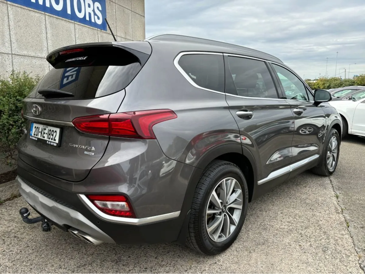 Hyundai Santa Fe 7 Seater Auto Executive Plus 4WD for sale in Co ...