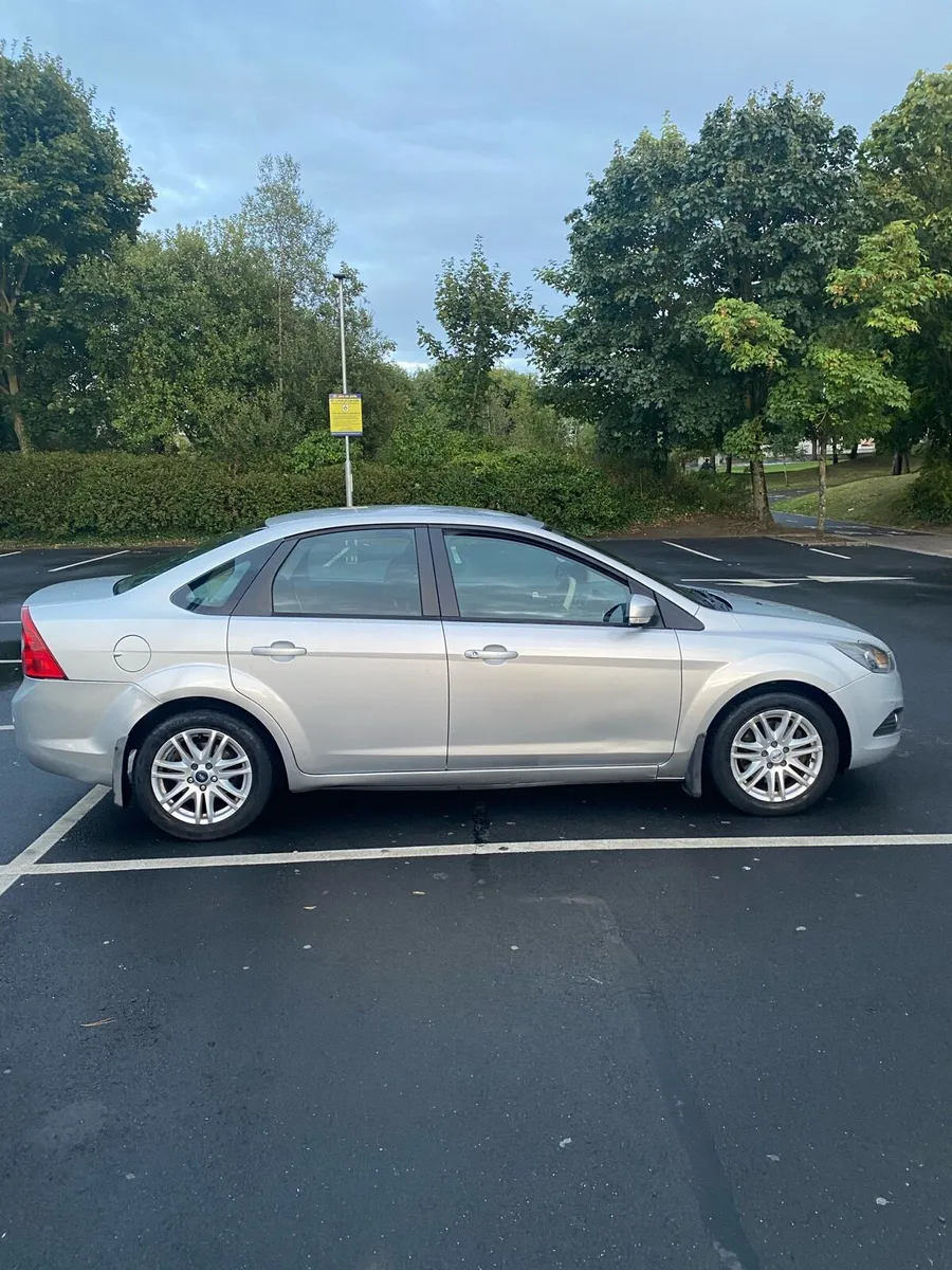2010 Ford Focus Automatic for sale in Co. Carlow for €1,800 on DoneDeal