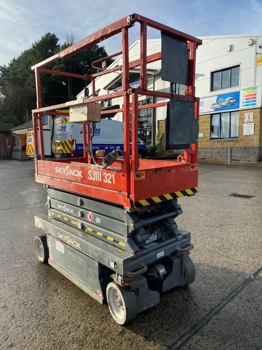2016 SKYJACK SJ3219 25FT ELECTRIC SCISSOR LIFT for sale in Co. Dublin for €5,400 on DoneDeal