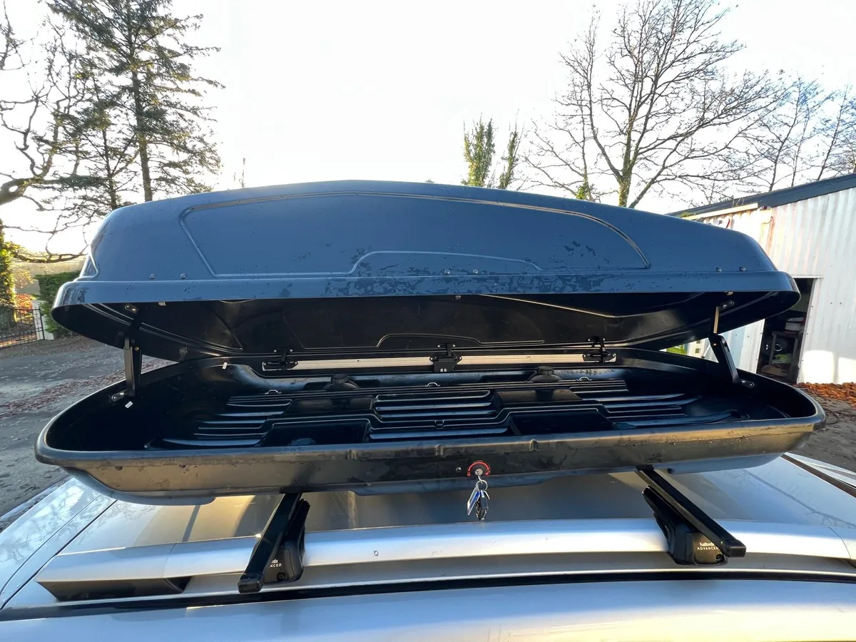 Exodus car roof box store