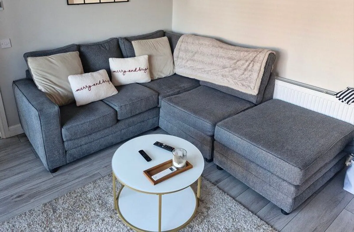 Settees for sale on donedeal store
