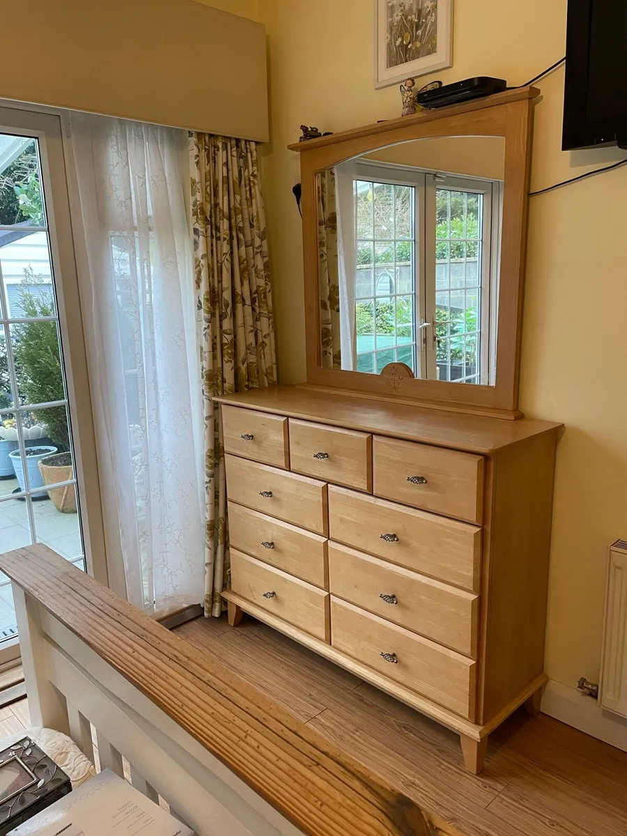 Done deal drawers store