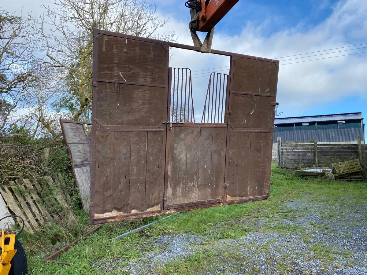 Stable partitions for sale in Co. Galway for €1,000 on DoneDeal