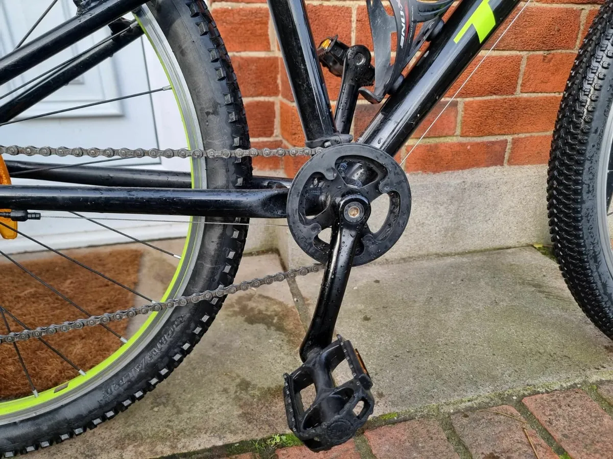 Trek Wahoo 26 – Lightweight Kids’ Hybrid Bike (Age for sale in Co. Dublin for €100 on DoneDeal