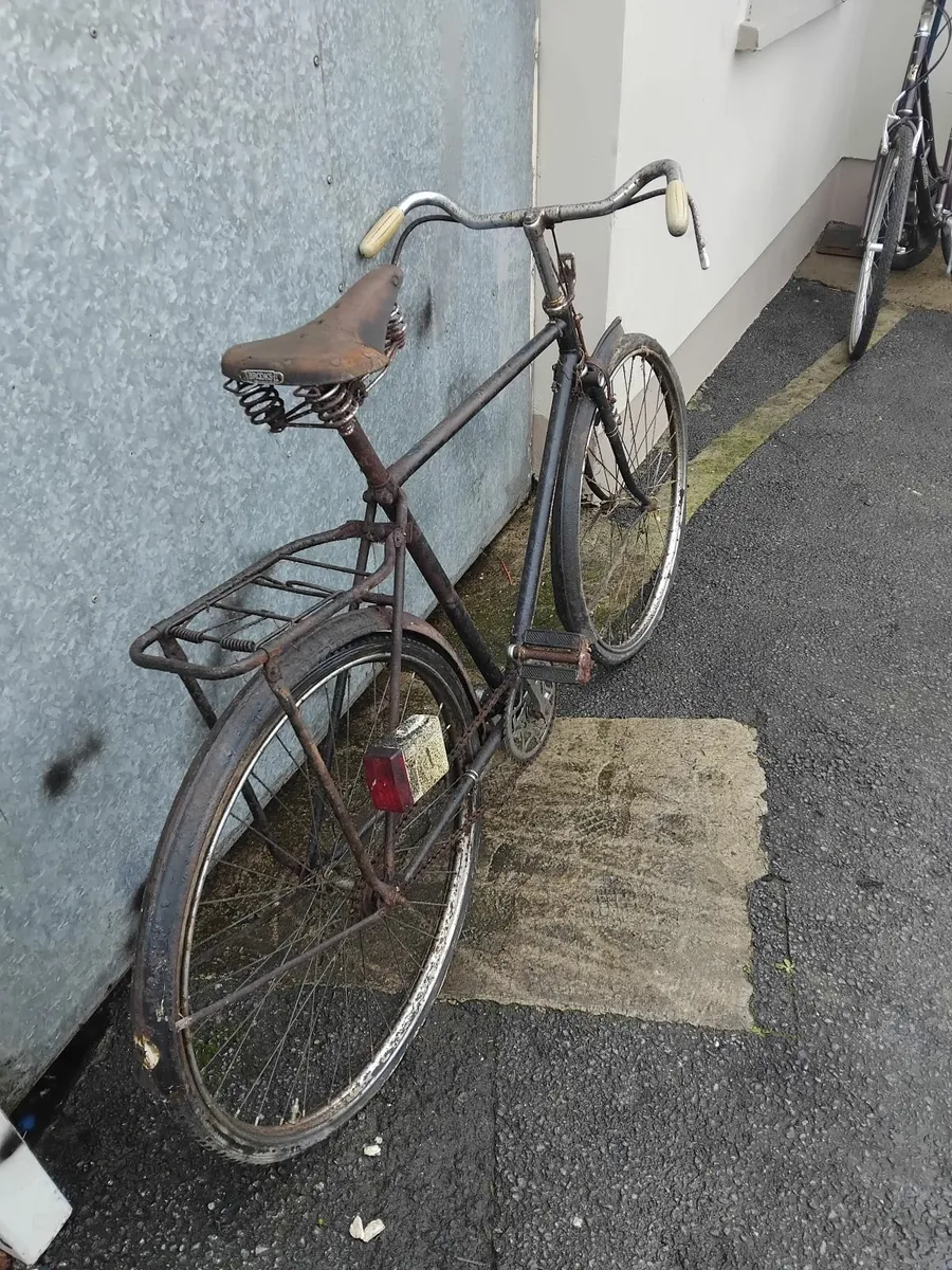 Old hi nelly bike man's bike priced read add for sale in Co. Tipperary for €175 on DoneDeal
